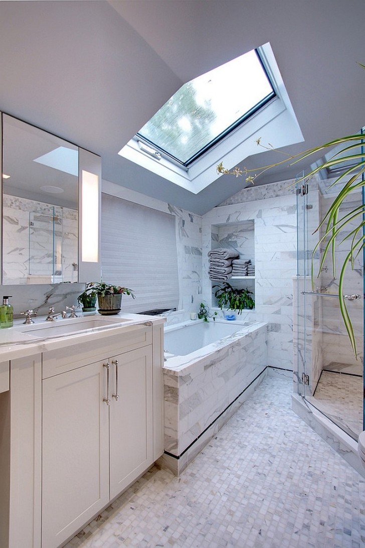 15 Bathrooms With Skylights That You Need To See - Top Dreamer