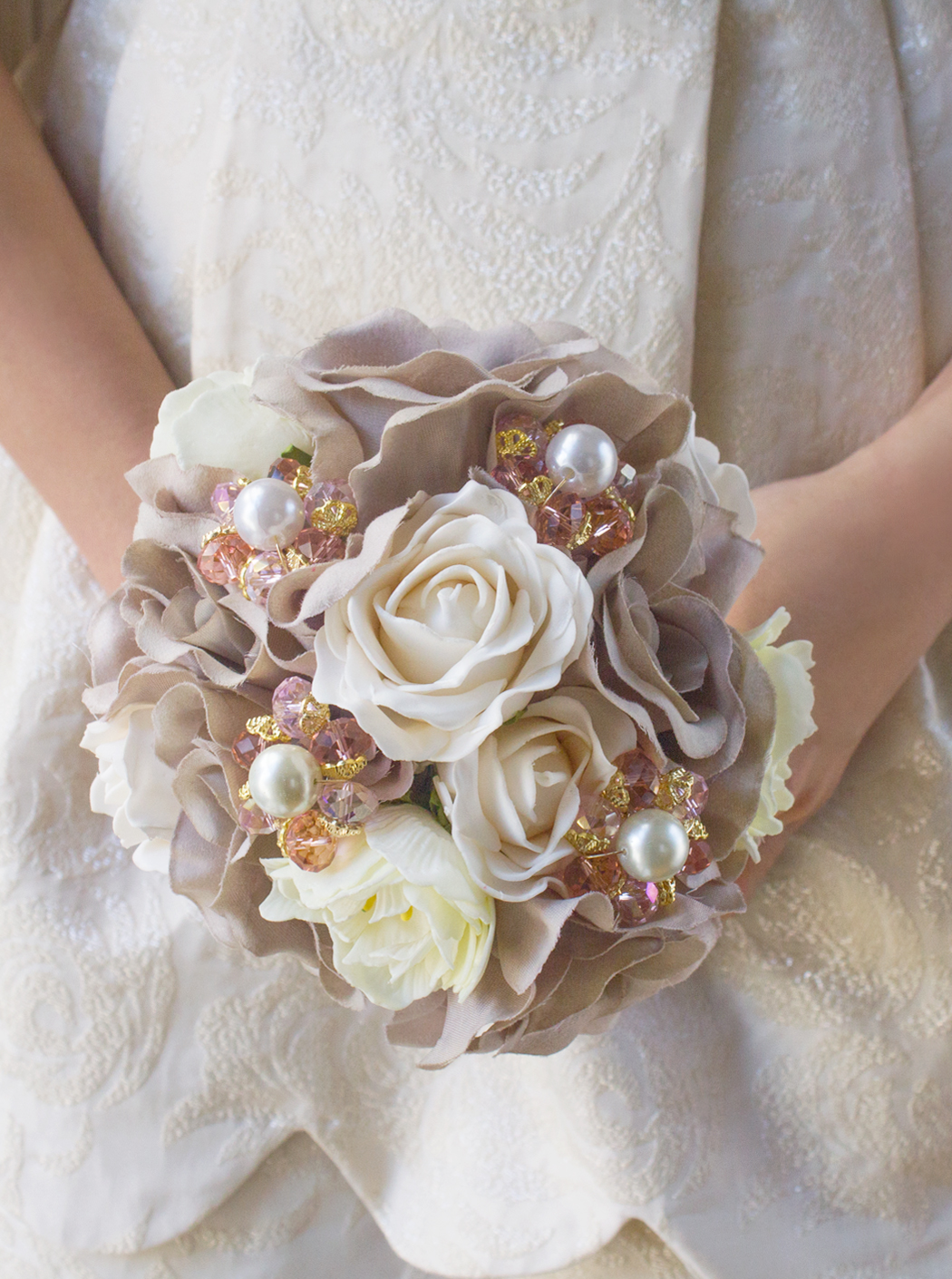 20 Wonderful Wedding Brooch Bouquets That Steal The Show - Top Dreamer