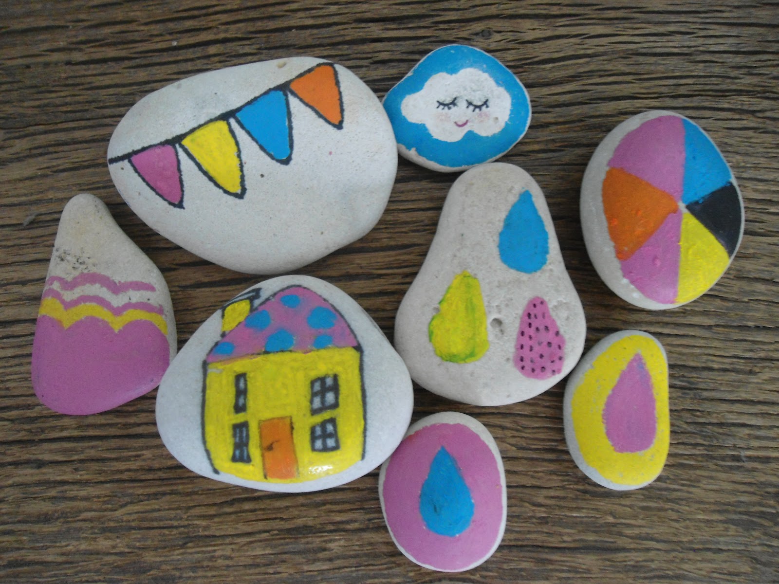 Fun And Easy DIY Painted Rocks You Can Make In Your Free Time - Top Dreamer