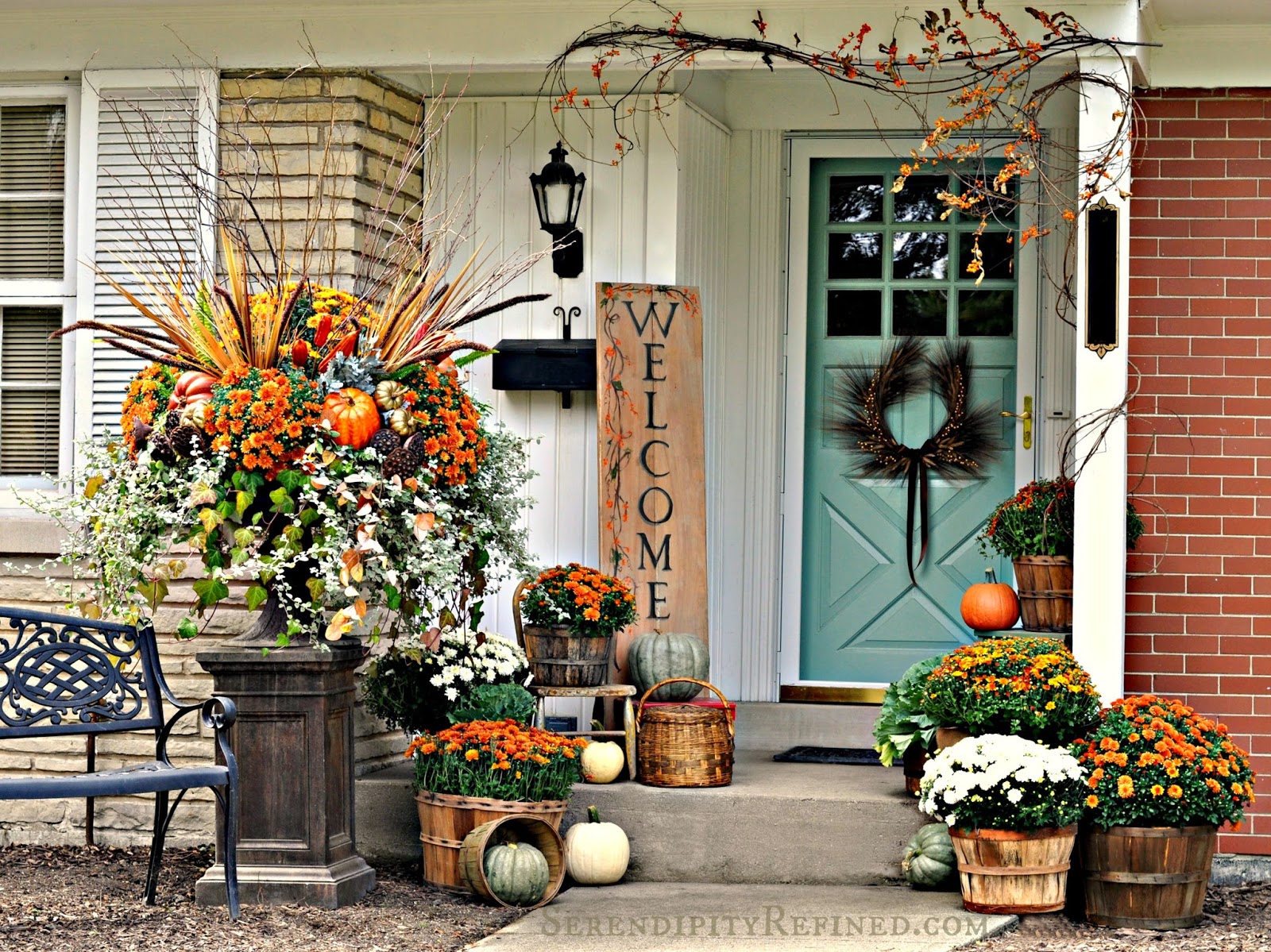 23 Fall Front Door Decorations That Will Make Your Neighbors Jealous ...